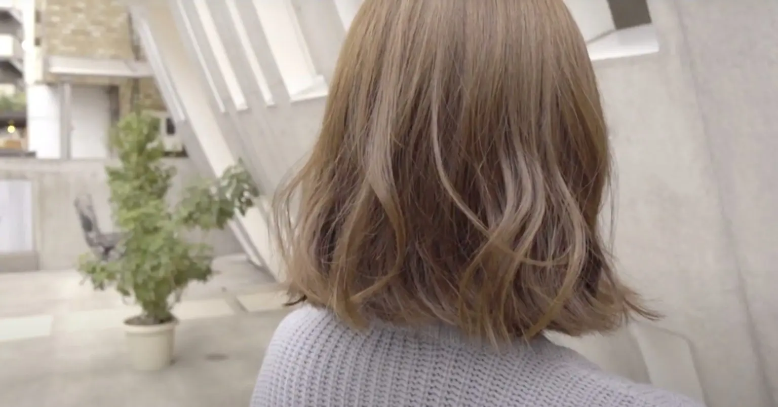 【shiro】ホワイトリリーへアオイルの使い方は?美容師が効果を口コミ|匂いもレビュー ぼくのヘアケアlabo